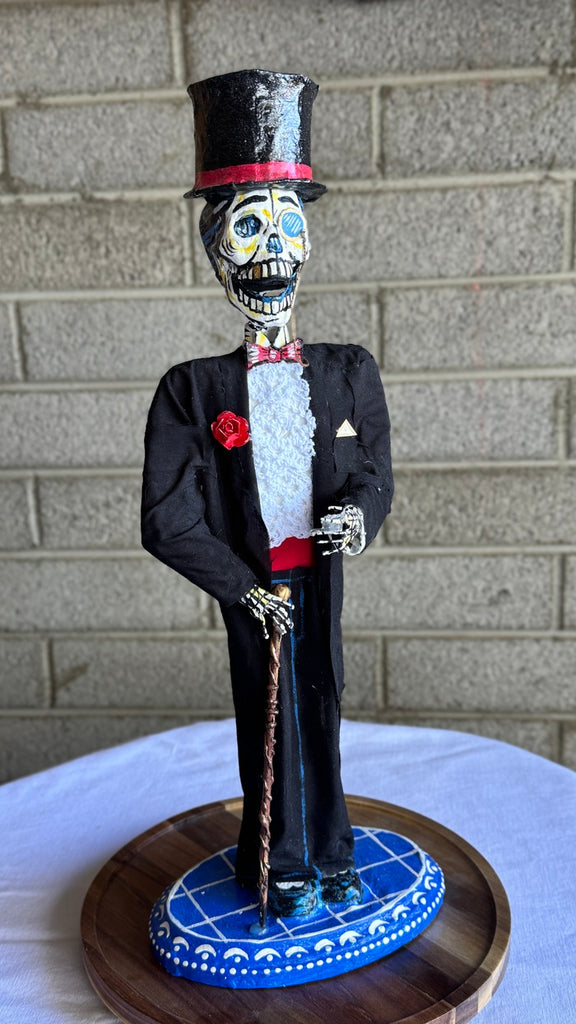 Dia de Muertos Sculptures by Patrick Murillo – CraftyChica